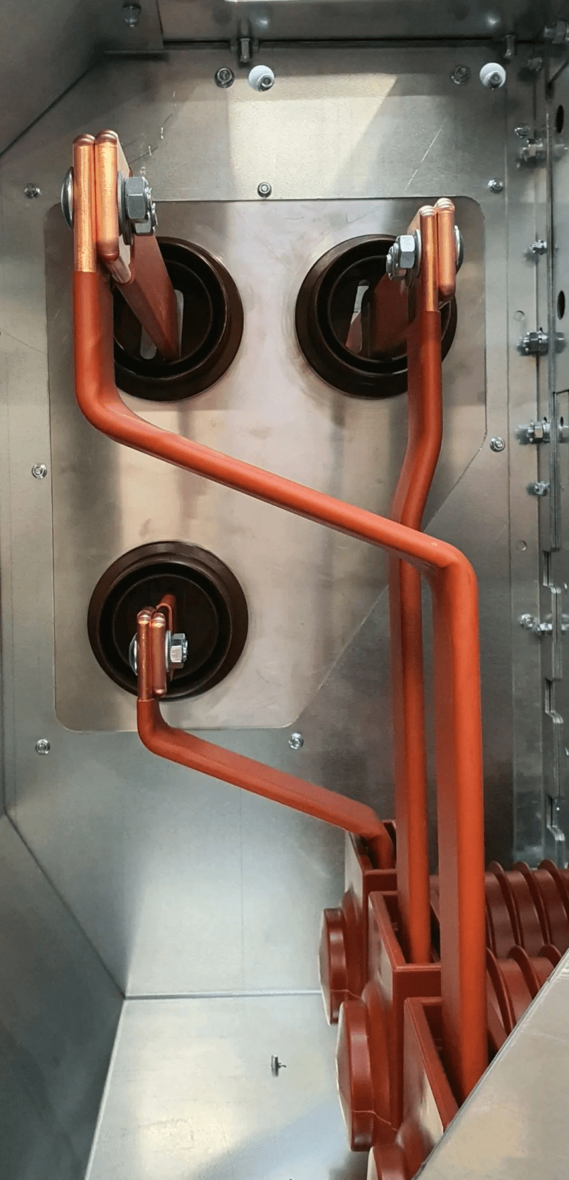 Medium and low voltage switchgear busbar overlap - Green Energy ...